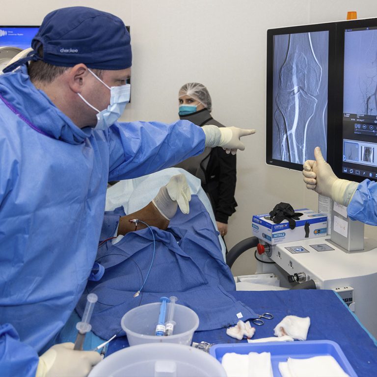 AV Fistula vs. AV Graft - Vein & Endovascular Medical Care